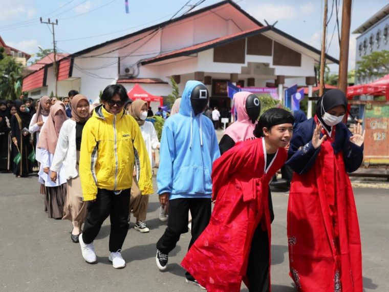 Di Luar Negeri Ada Halloween, di UIN Antasari Ada Festival Budaya ...