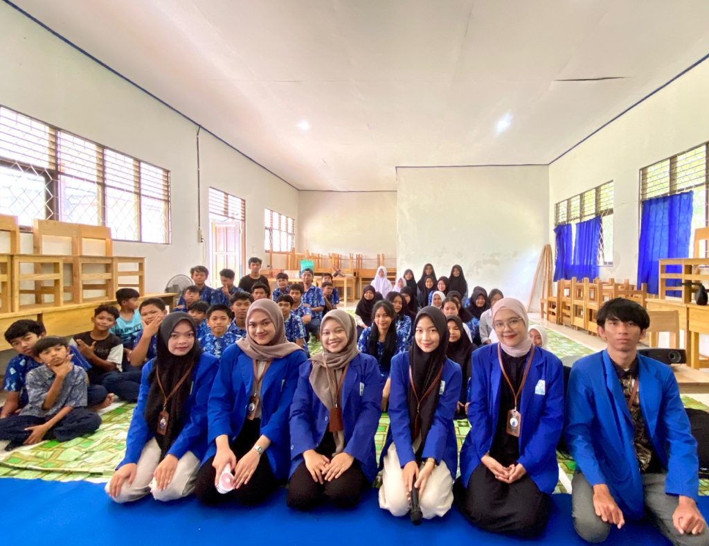 Edukasi Bahaya Pergaulan Bebas untuk SD dan SMP Digelar Mahasiswa KKN di Desa Malinau - Situs ...