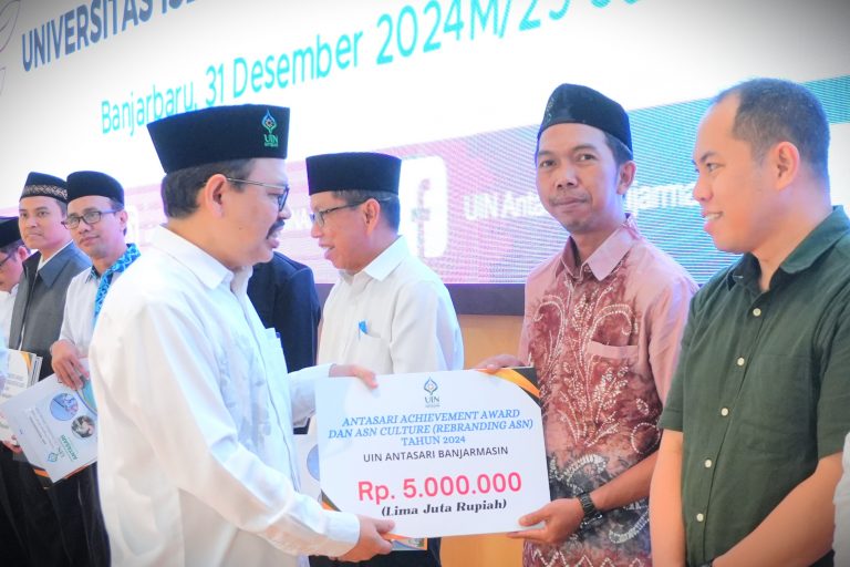 Raih Akreditasi Unggul, Pengelola Prodi S-3 PAI dan S-1 PMtk Diganjar ...